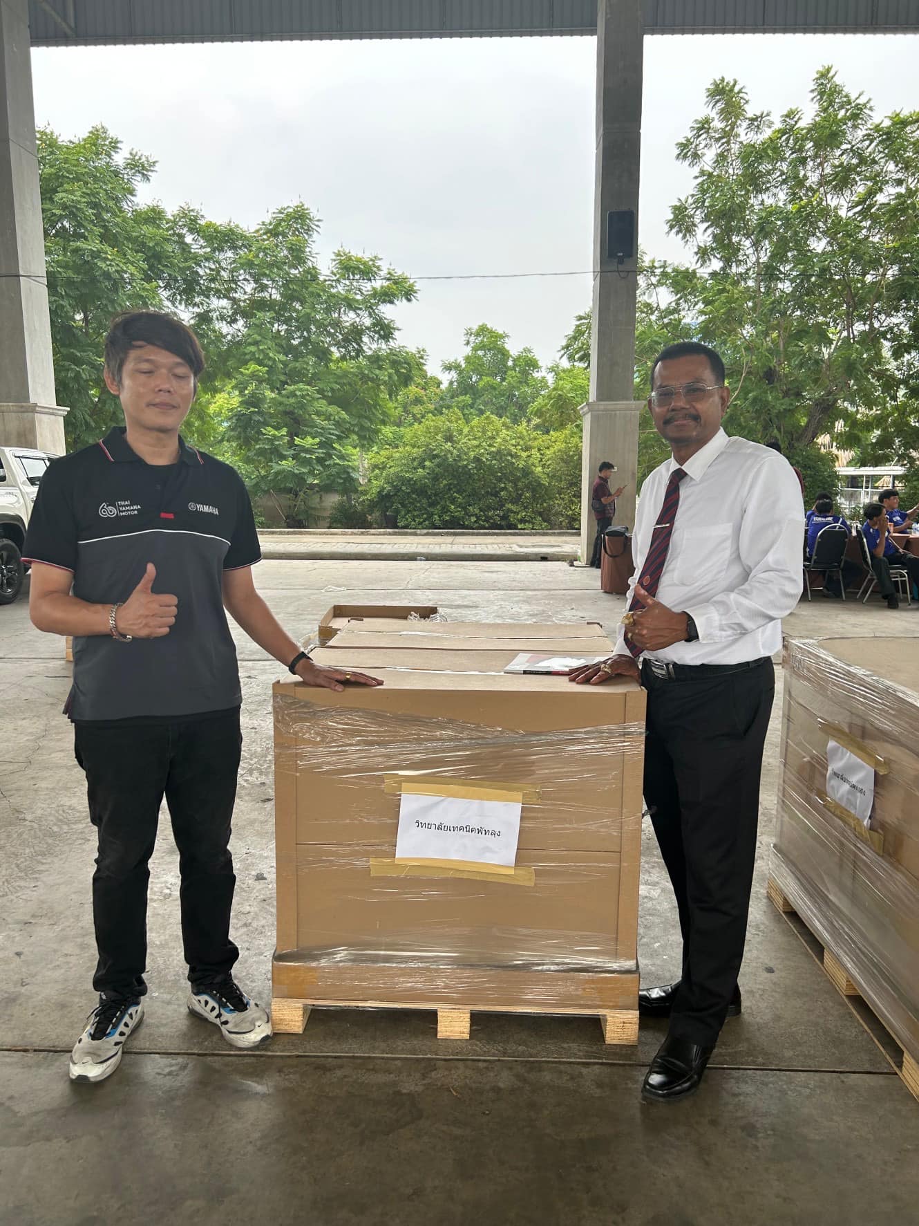 พิธีรับมอบเครื่องยนต์ 300 ชีชี จำนวน 100 เครื่องจากไทยยามาฮ่ามอเตอร์ ...