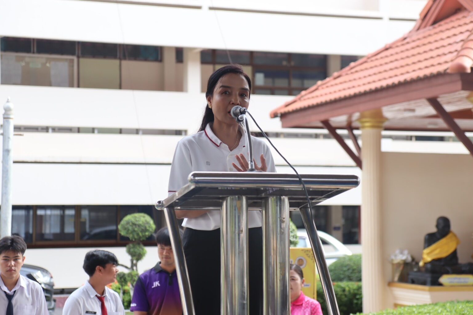 นางชาลินี เศรษฐธรรมธัช นายกสมาคมผู้ปกครองและครูวิทยาลัยเทคนิคพัทลุง ...